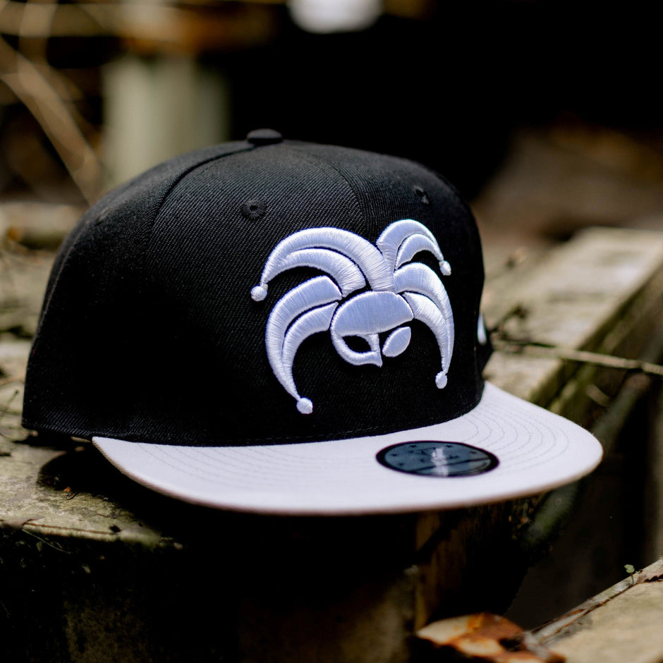 SNAPBACKS | CAPICHE CAPS
